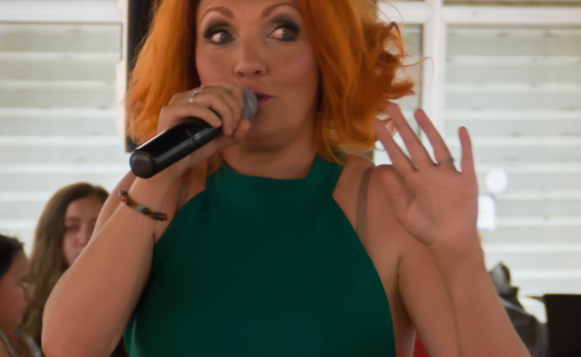 Lydia Moreno Chanson et Musique - Artiste à Alès - Gard (30)