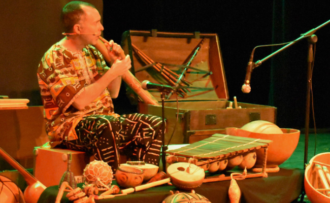 Contes et instruments du monde - Bambou et Calebasse font de la musique ...