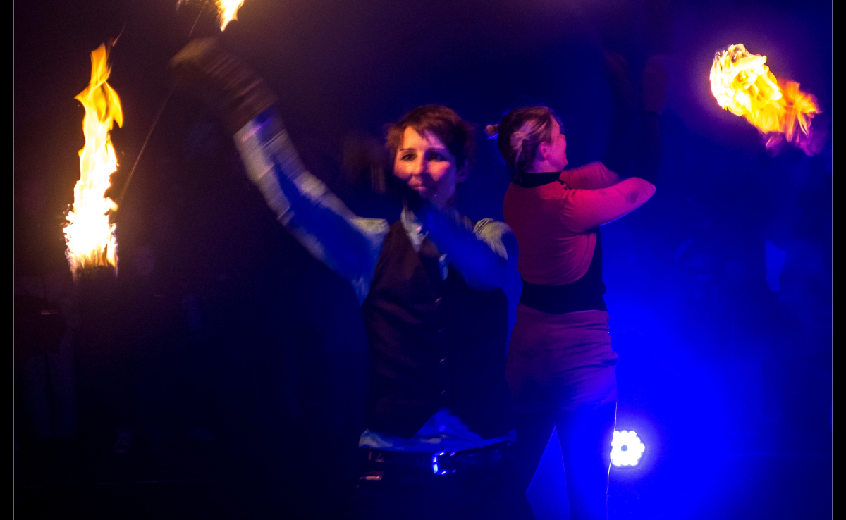 Spectacle de Feu - Spectacle Pyrotechnique par Flaming Caravan